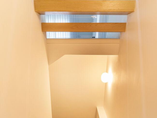 Glo-Ball Ceiling/Wall Zero – Gallery Design